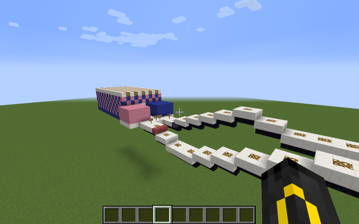 Lucky Block Race For PopularMmos Minecraft Map