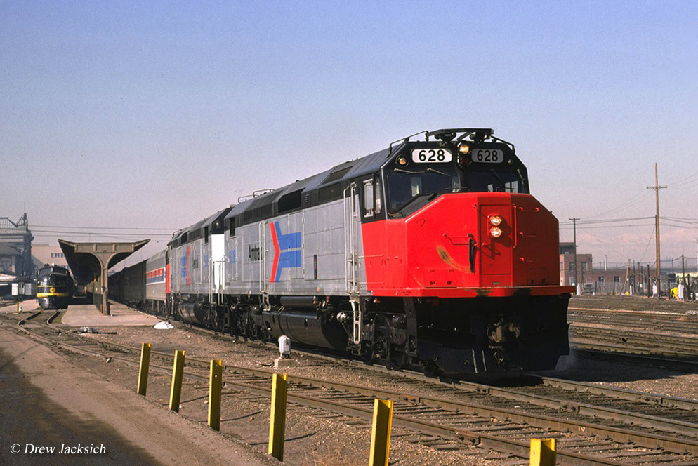 SDP40F- Amtrak-Santa Fe-Maersk Minecraft Map