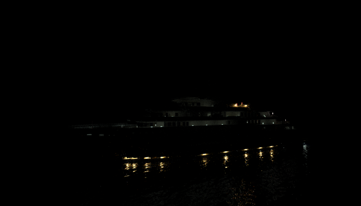 Superyacht - Topaz { 1:1 SCALE } Minecraft Map