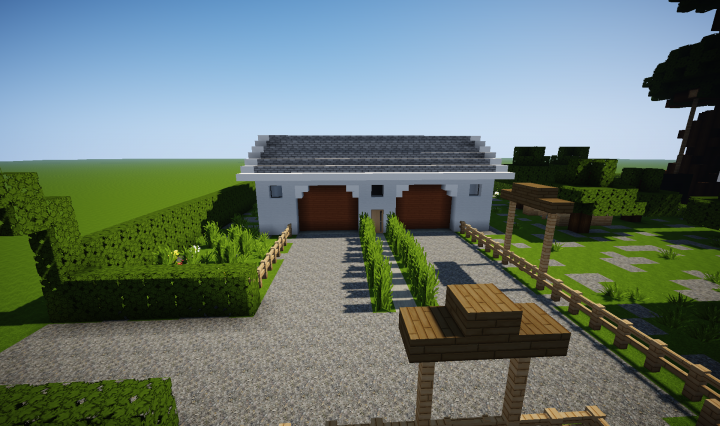 V BALCONY GABLE HOME +Yard Minecraft Map