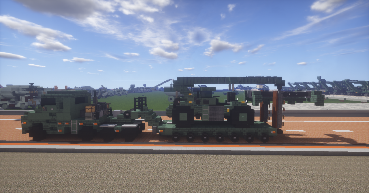 2:1 Scale, Oshkosh M1070F + King GTS 100 Trailer + Kalmar RT240 ...