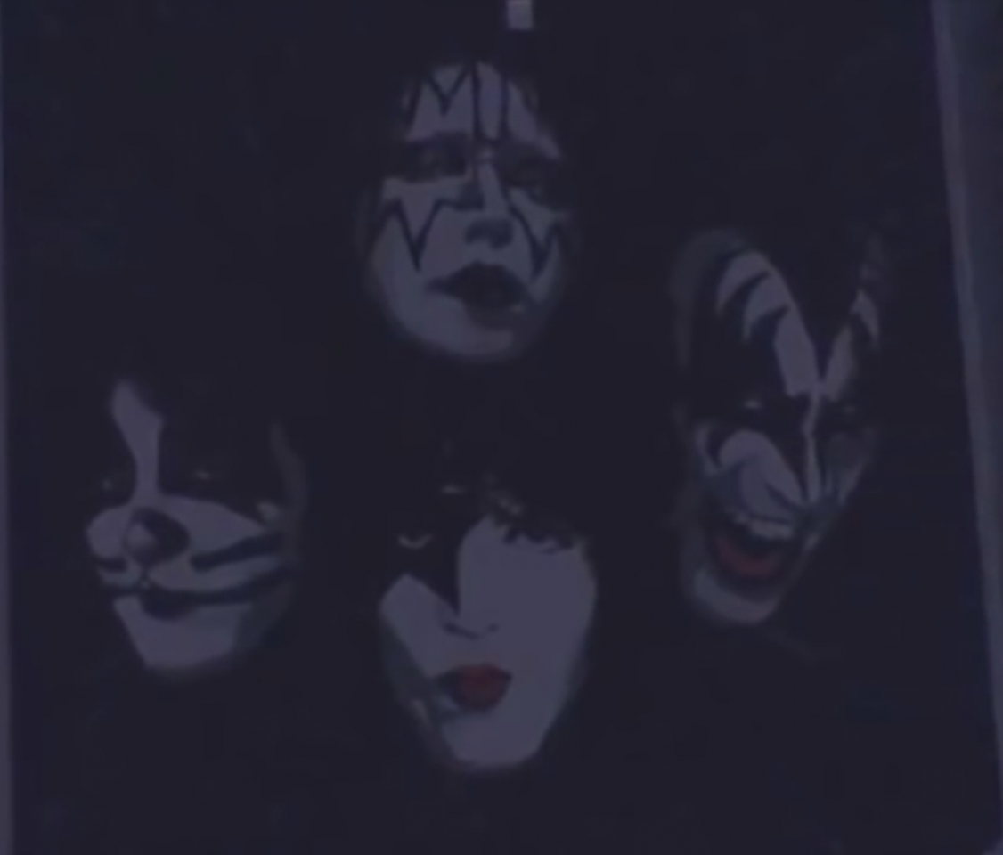 Kiss minecraft pixel art Minecraft Map