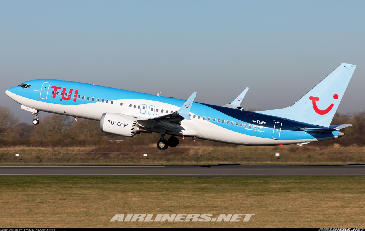 Boeing 737 MAX 8 TUI Airways [+Download] Minecraft Map